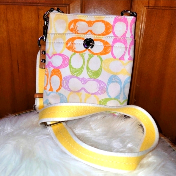 Coach | Bags | Coach Pastel Signature Crossbody Bag Purse Preloved ...